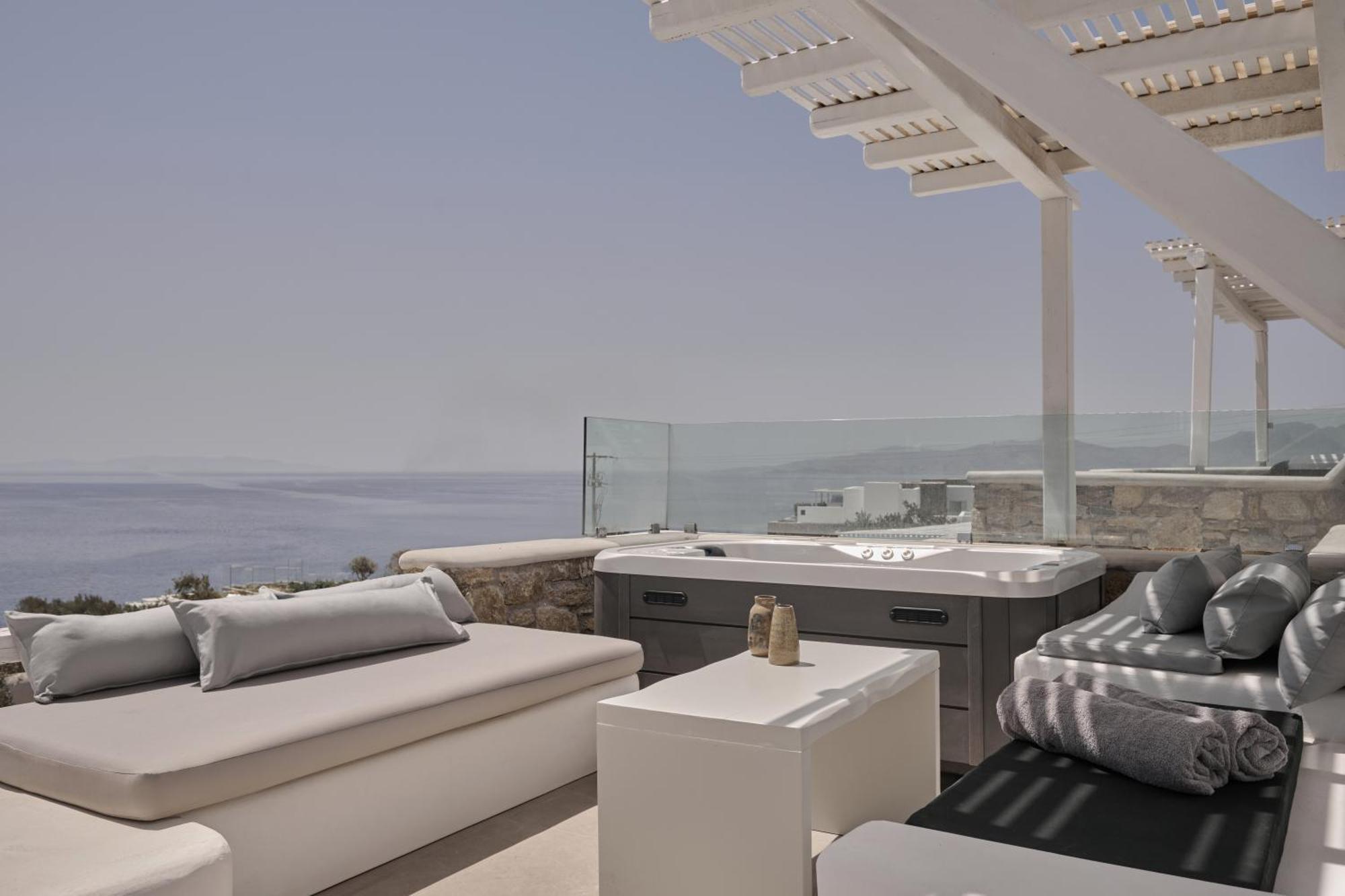 OLVOS LUXURY SUITES MYKONOS MYKONOS TOWN | CHOOSE YOUR STAY IN MYKONOS ...